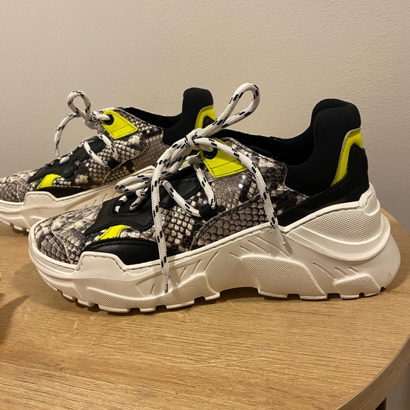 Lemaire | Shoes | Lemare Italian Made Sneakers Snake Amd Black ...